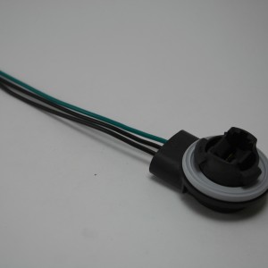 28904 Universal 9004 and 9007 Bulb Socket · J-MAK Industries