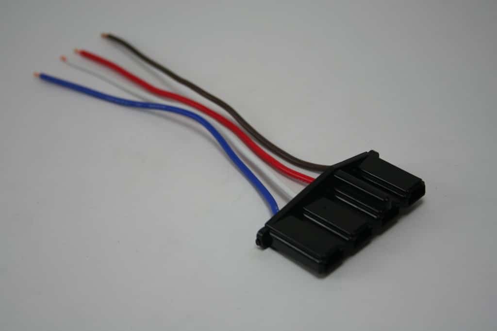 28877 General Motors Alternator Socket (w/ ext. reg.) · J-MAK Industries