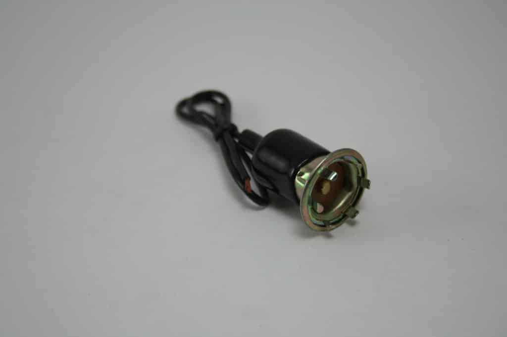 28884 Universal Single Contact Snap Fit Bulb Socket · J-MAK Industries